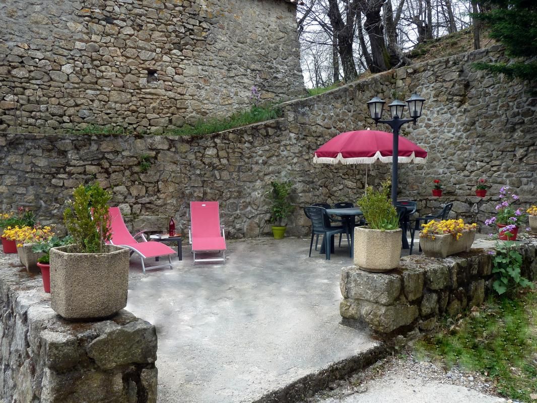 Gîte Les Genêts à Gourdon - N°98007 - Gîtes de France Ardèche