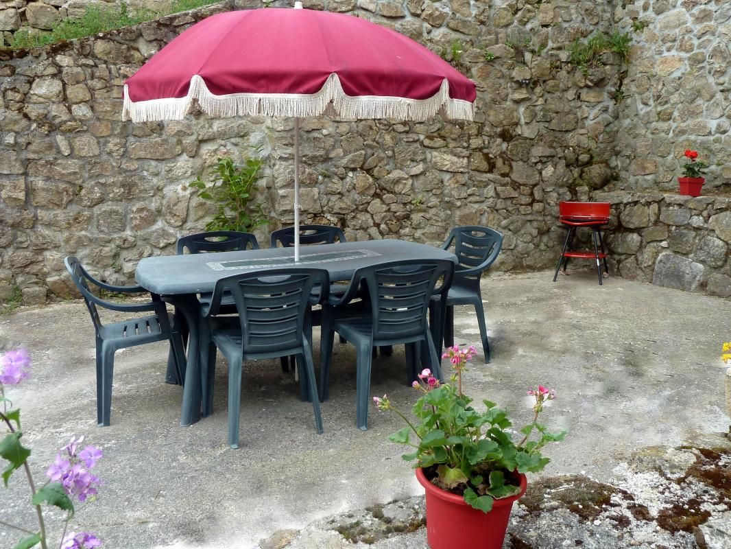 Gîte Les Genêts à Gourdon - N°98007 - Gîtes de France Ardèche